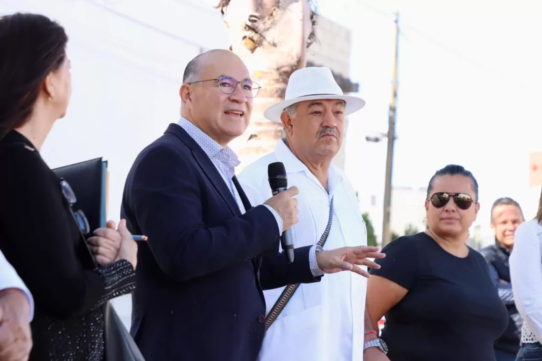 Enrique Galindo lidera rehabilitación del Parque Versalles en jornada ...